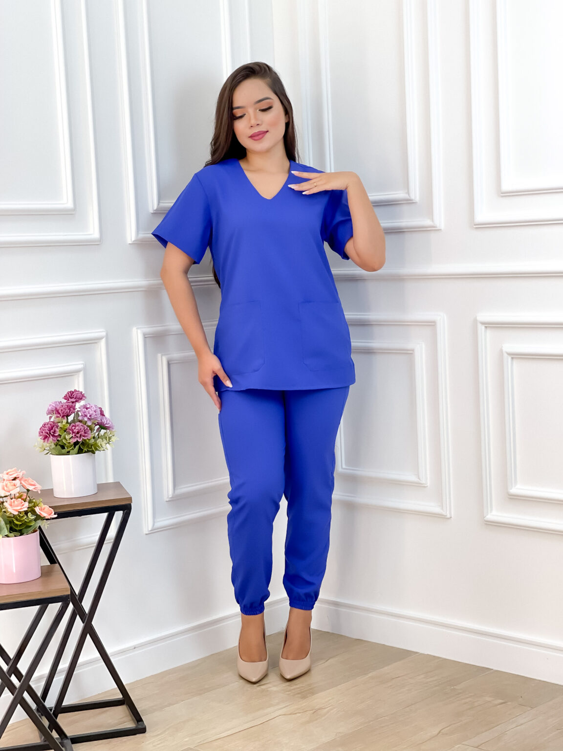 Scrubs Oxfordine Jogger com Manga Azul Royal – Yone Jalecos